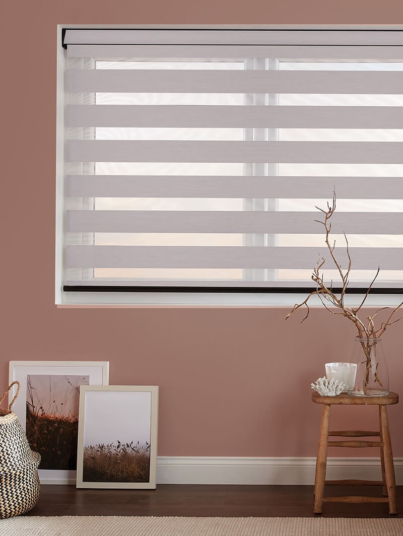 Rimini Dove White Vision Day and Night Blind